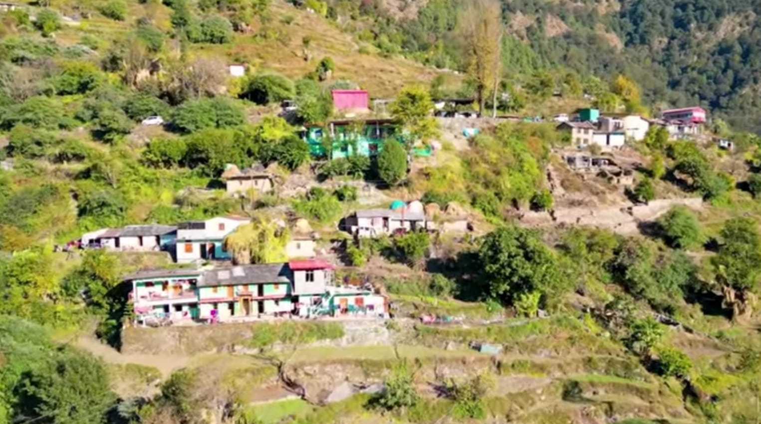 तुंगनाथ विश्व का सबसे ऊँचे स्थान पर बना एक पौराणिक शिव मंदिर, मंदिर से ...